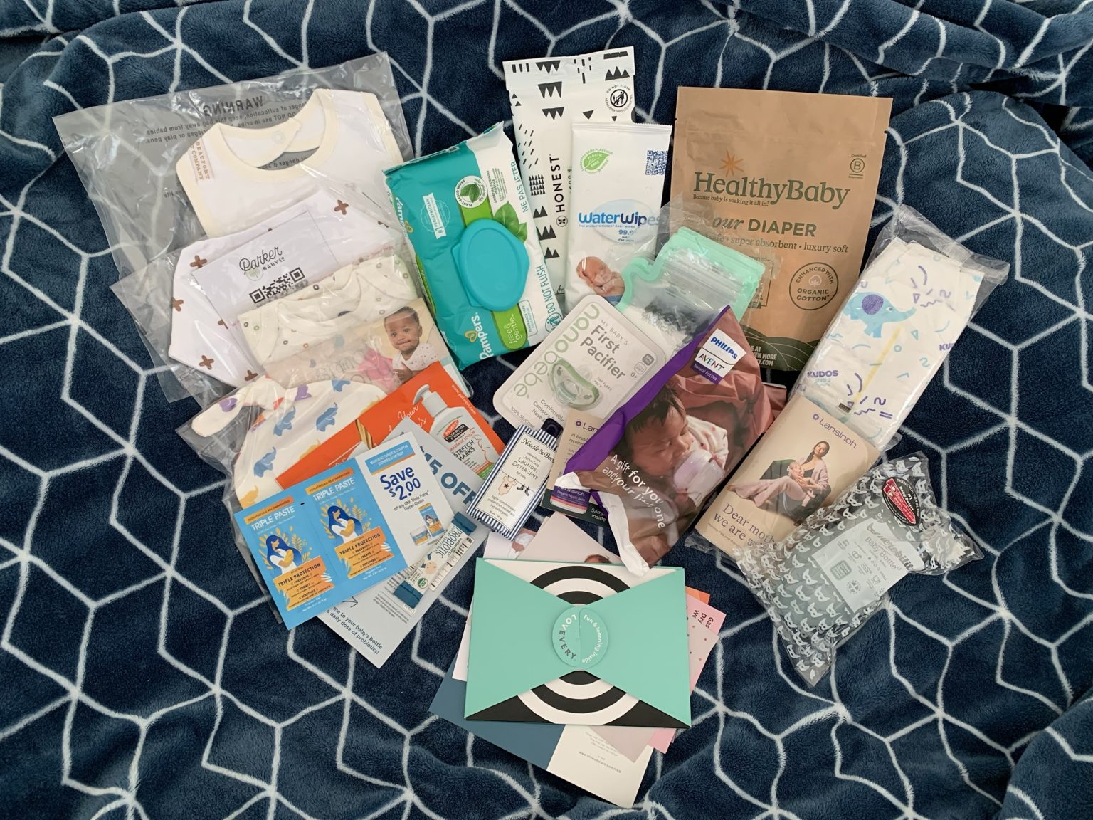 Free Baby Bags, Kits, and Boxes in 2024/2025 – très très well-traveled